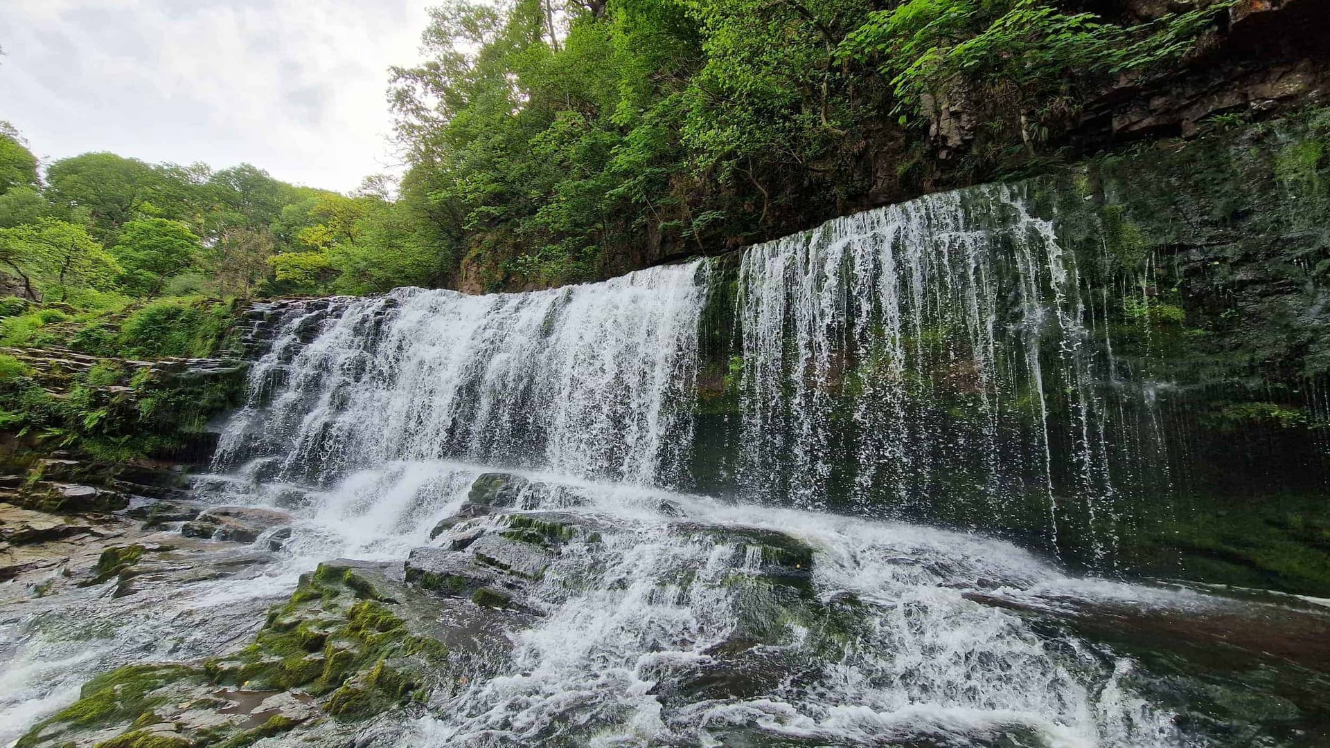 PinIt - Discover Hidden Gems & Travel Spots Near You